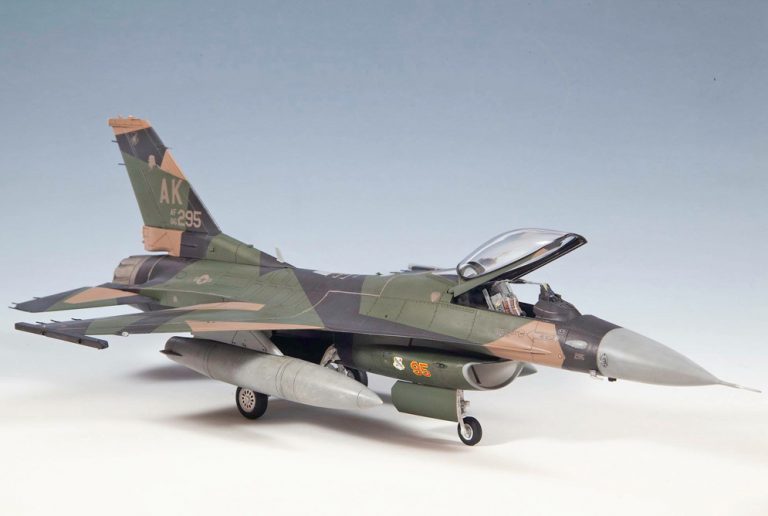2 SG-Ac-F-16 Viper BDU Splinter Scheme by Jorge Oppenheimer - Scale ...
