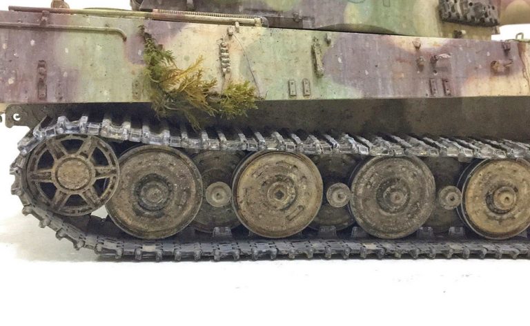 7-King-Tiger-Mid-101-SS-sPz-Abt-503-by-Gary-Kwan - Scale Modelling Now