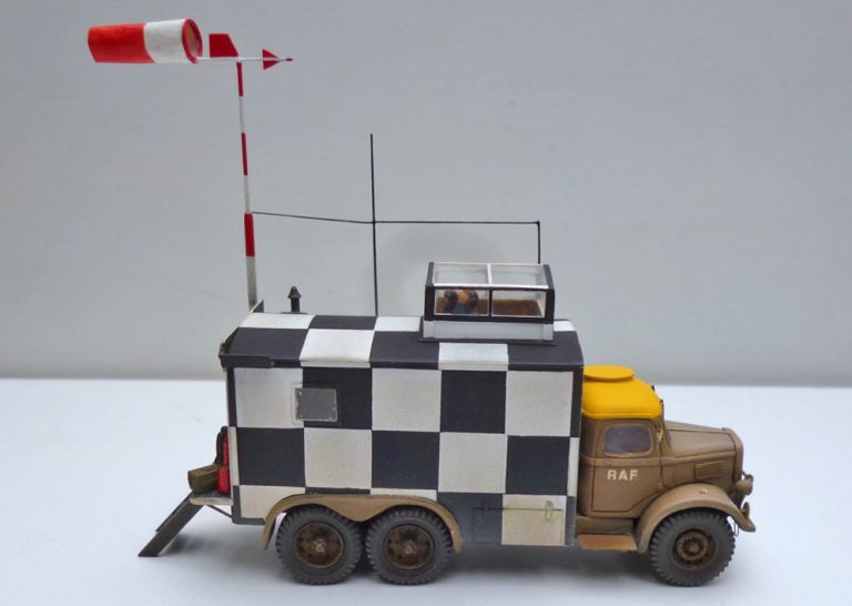 5 SG-Ar-Austin K6 Crash Tender with Gerhard La Crois - Scale Modelling Now