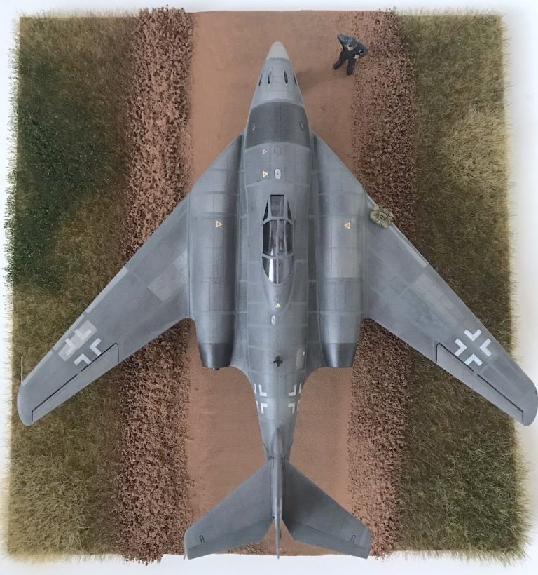 7 SG-Ac-Me 262 HG III by Craig Wilson - Scale Modelling Now