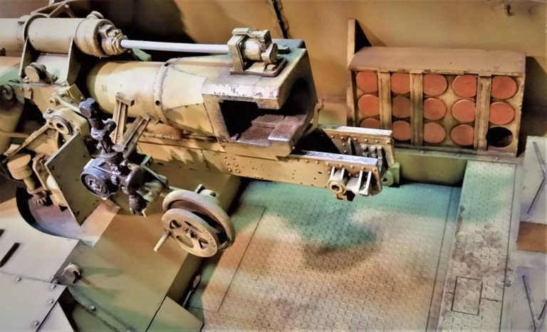 6 SG-Ar-German 150mm Howitzer Self-Propelled Hummel Tank by Roel Vera ...