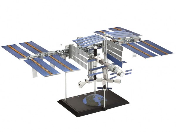 International Space Station ‘ISS’ - Revell - 1:144 - Scale Modelling Now