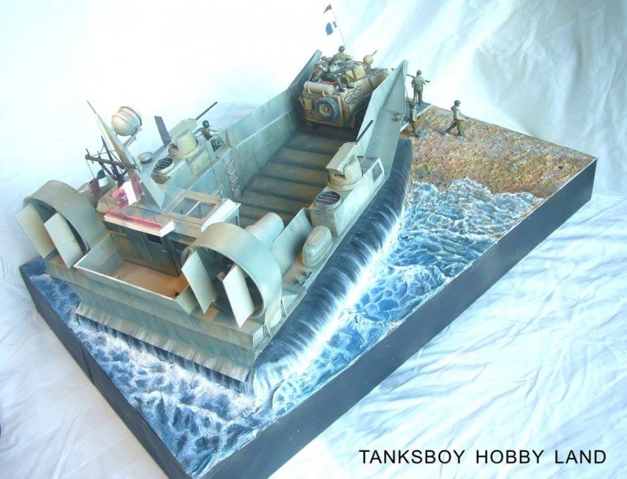 18 BN.FN-Ma.Ar-scratchbuild-LCAC and Armoured Car 1.35 - Scale ...