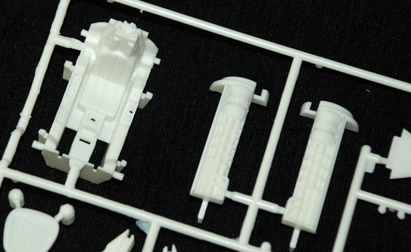 10-hn-sf-colonial-viper-mkii-battlestar-galactica-revell-1-32 - Scale ...