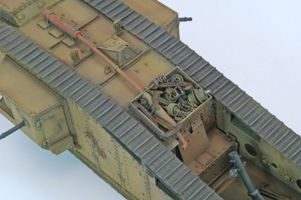 Takom Mark.IV Tadpole WWI Heavy Tank 1:35 - build review - Scale ...