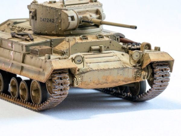 Tamiya British Valentine Mk.II/IV Infantry Tank Mk.III 1:35 - build ...