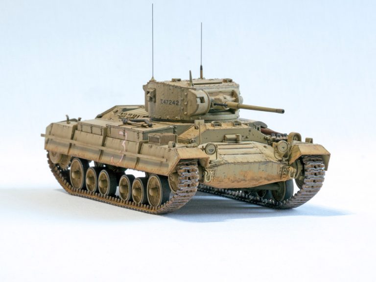 21-BN-Ar-Tamiya-Valentine-Mk.II.IV,-British-Infantry-Tank,-1.35 - Scale ...