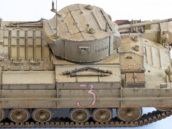 33-BN-Ar-Tamiya-Valentine-Mk.II.IV,-British-Infantry-Tank,-1.35 - Scale ...