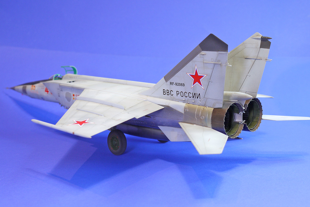 69 BN-Ac-Revell-MiG-25 RBT Foxbat B, 1.48 Pt3 - Scale Modelling Now