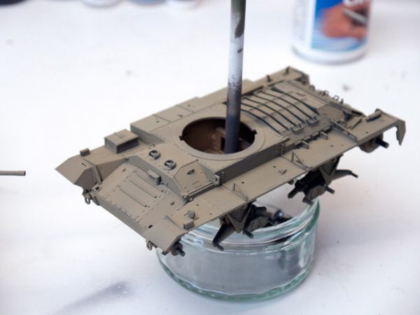 7-BN-Ar-Tamiya-Valentine-Mk.II.IV,-British-Infantry-Tank,-1.35 - Scale ...