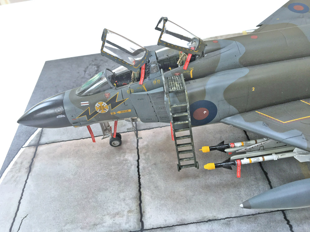 56-BN-Ac-Hasegawa-British-Phantom-FG.Mk.1-Treble-One,-1.48 - Scale ...