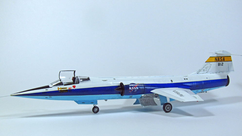 48 BN-Ac-Hasegawa-Lockheed F-104G conversion to F-104N Starfighter, 1. ...