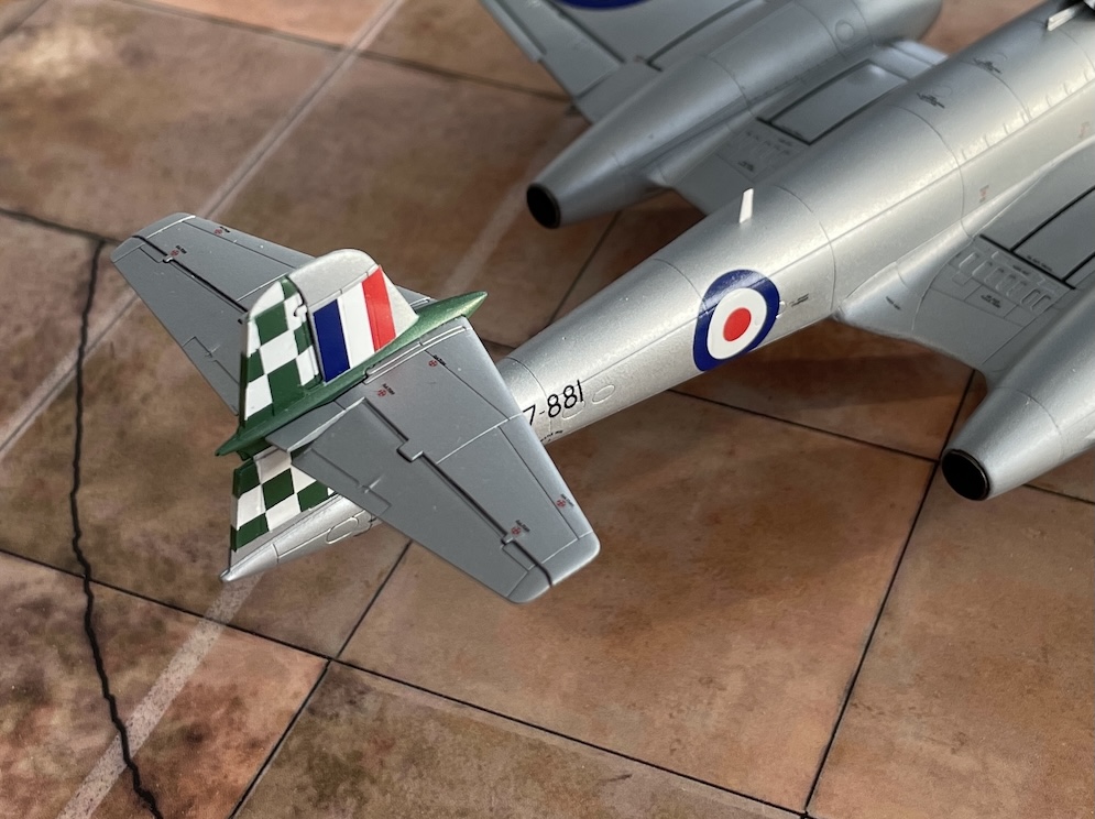 116 BN-Ac-Airfix-Gloster Meteor F.8, No.77 Squadron RAAF, 1.72 Pt8 ...