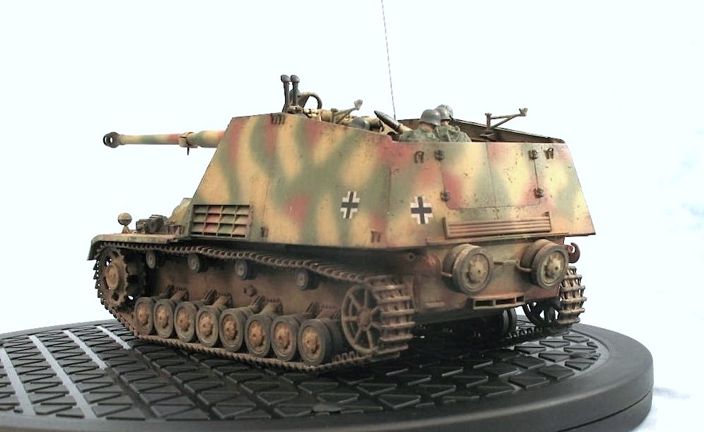 28 BN-Ar-Border Models-Sd.Kfz.164 Nashorn, 1.35 - Scale Modelling Now